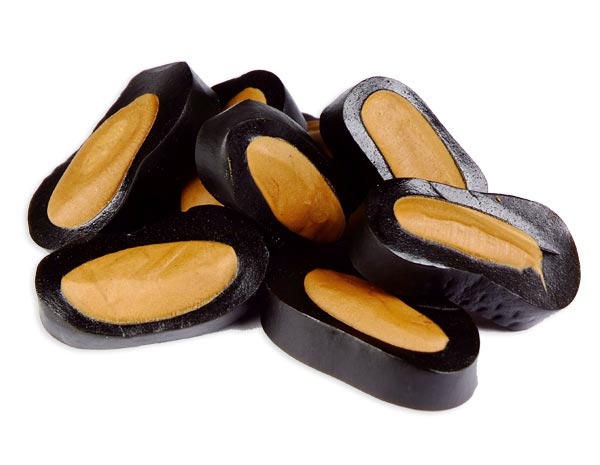 Soft Chocolate Liquorice - Maku Laku - treasureislandsweets.co.uk