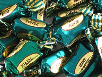 Walkers Mint Toffee - Traditional Sweets From The UK's Original ...